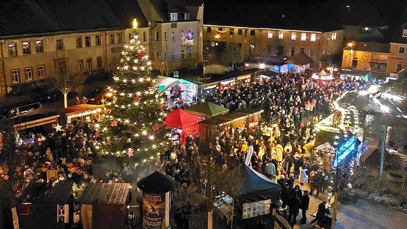 Tauchaer Weihnachtsmärkte 2025: Drei Tage voller Musik, Begegnung – und ...